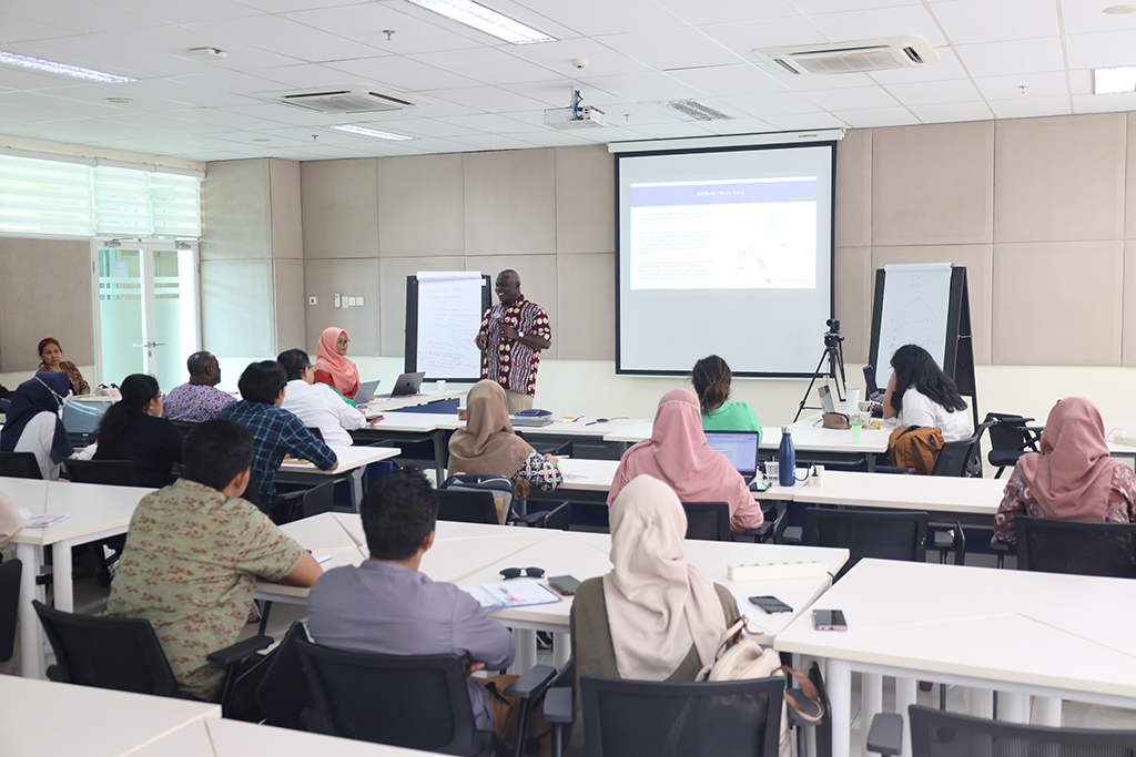 WHO-TDR IR Guest Lecture: Improving Public Health through ...